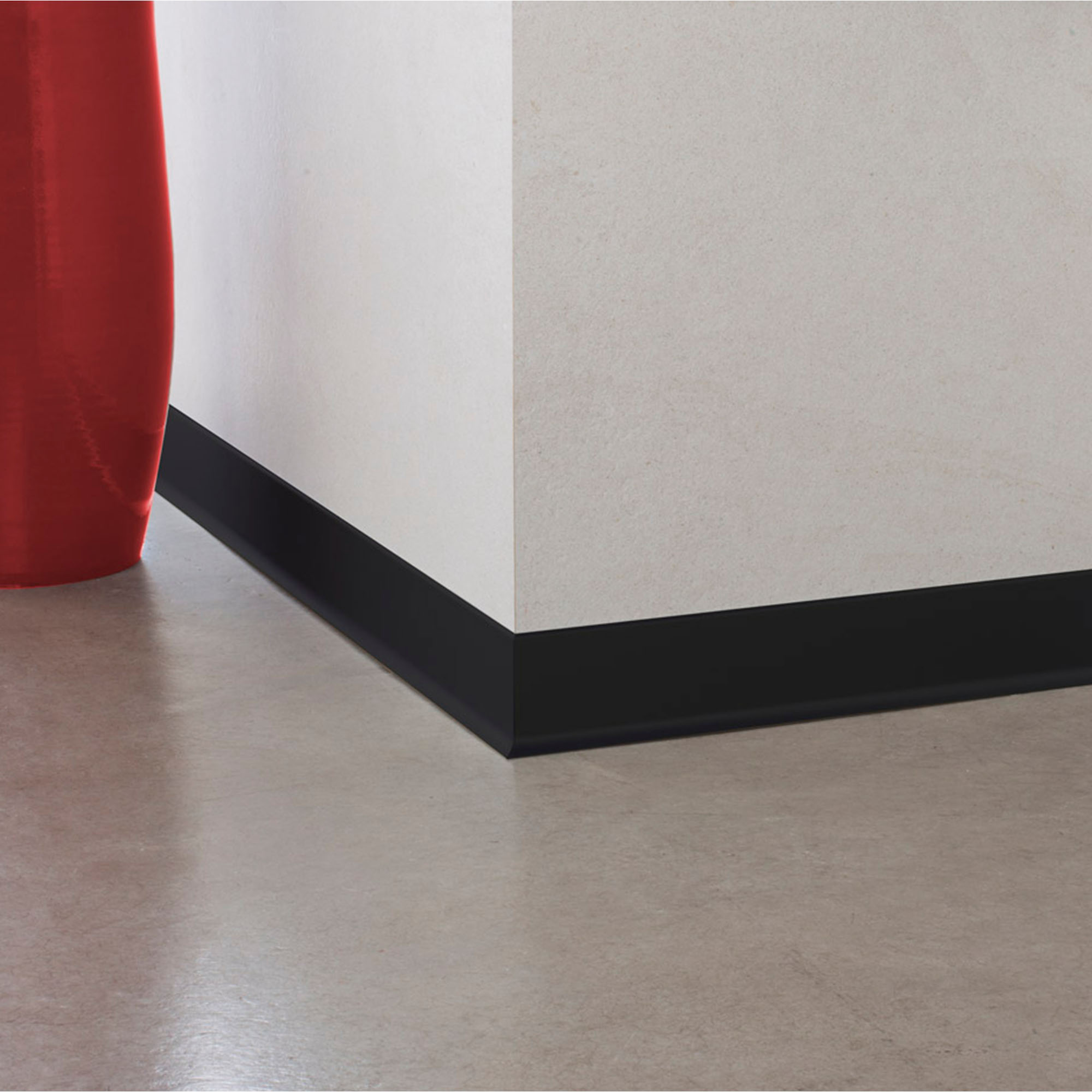 Guardapolvo Zócalo L Slim Novorodapie Negro Mate 60X2500 mm